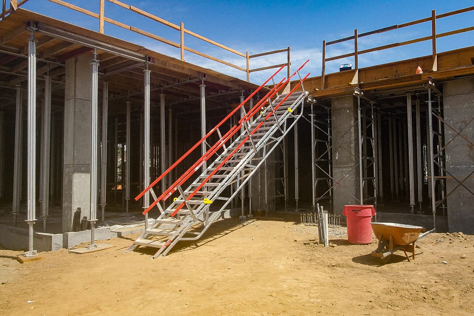 Temporary Articulating Construction Stairs - Prefab Height Adjustable ...